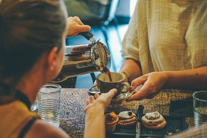 Verona All in one: Food Walking Tour, Lunch & Wine - Key Points