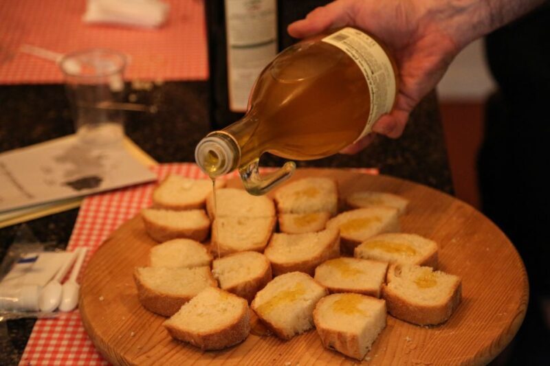 Verona centro: Olive Oil Tasting Experience - What Makes This Olive Oil Tasting Stand Out?