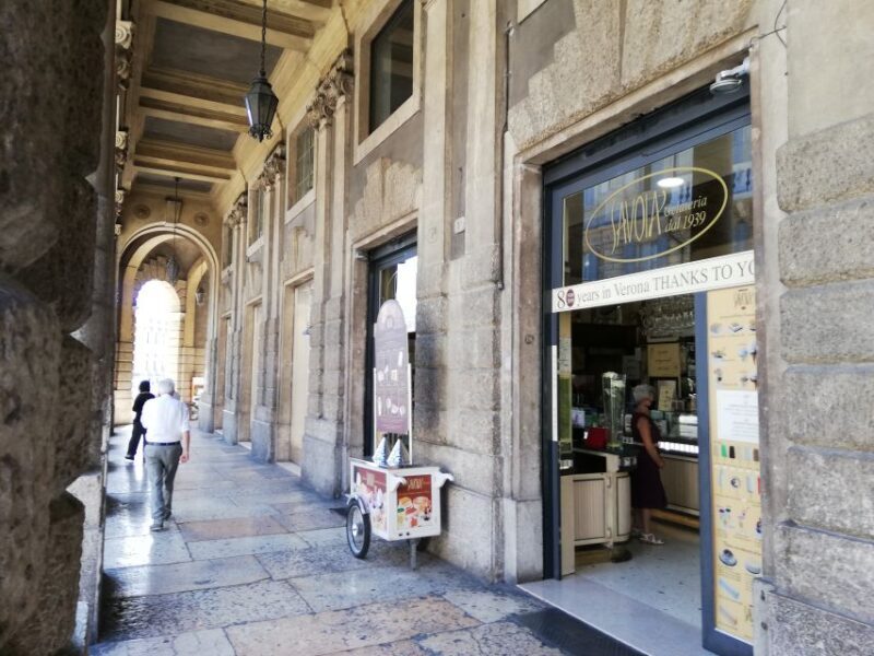 Verona: Night Walking Tour - FAQs  
