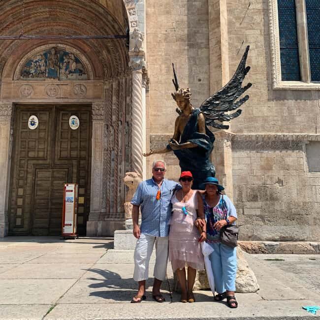 Verona: Private Walking Tour with a Local - Key Points