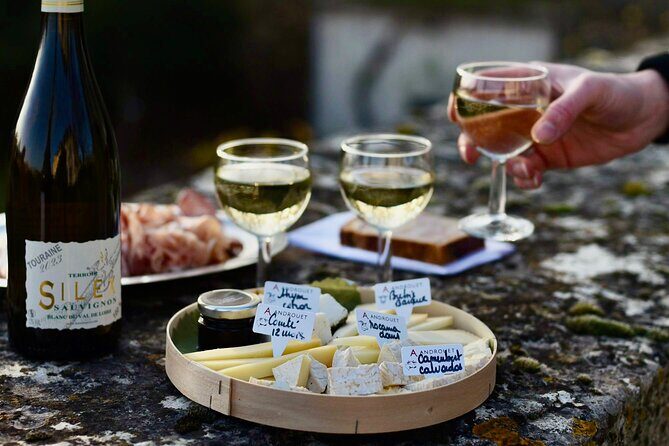 Versailles: Farmers Market & Royal Vegetable Garden Food Tour - A Closer Look at the Versailles Farmers Market & Royal Vegetable Garden Food Tour