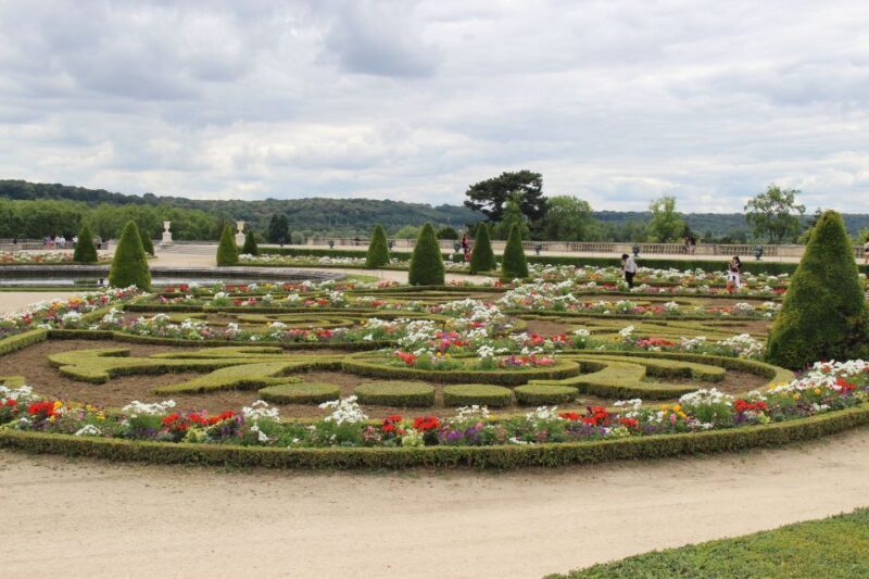 Versailles: Garden Private Guided Tour & Palace Entry Ticket - Who Should Consider This Tour?