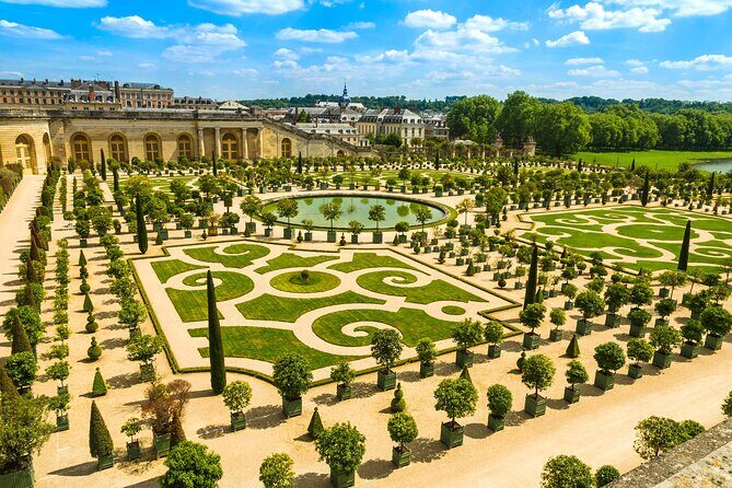 Versailles Gardens Walking Tour with Audioguide (no tickets) - Key Points