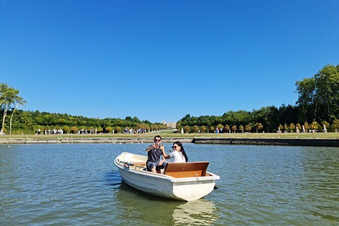 Versailles Golf Cart Guided Tour and Romantic Boat with Champagne - The Itinerary in Detail