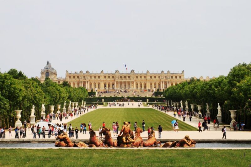 Versailles: Palace and Garden Bike Tour with Tickets - Key Points