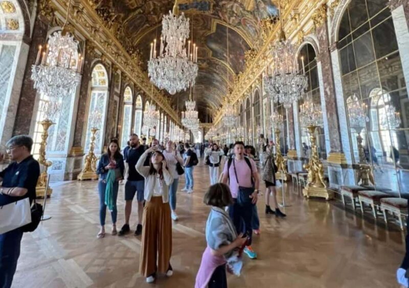 Versailles Palace: Day Trip & Paris Hop-On Hop-Off - Key Points