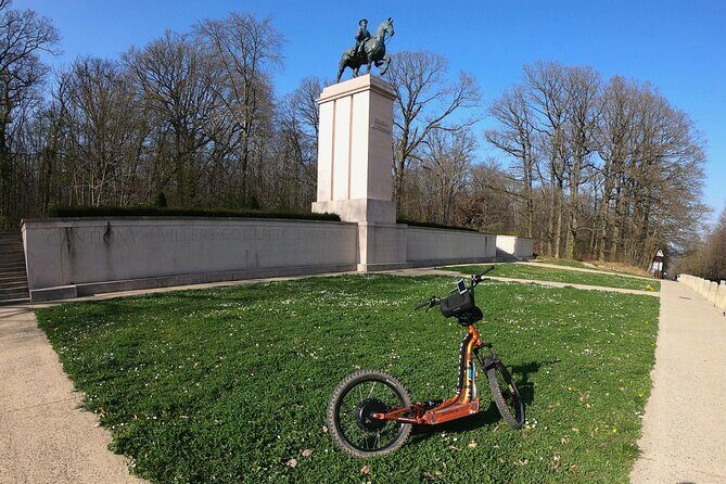 Versailles: Path of the Heroes on original electrics 2 wheels - Exploring the Itinerary in Detail
