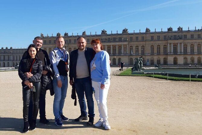 Versailles: Semi-Private Guided Tour with Train - Discovering the Palace and Gardens