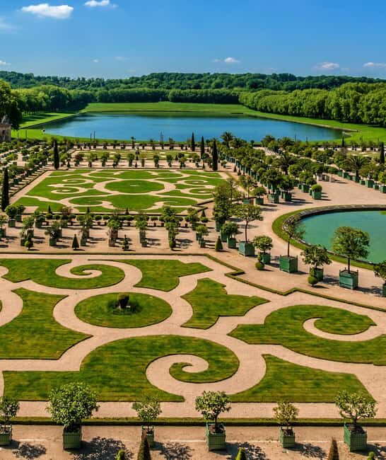 Versailles: Skip the Line Versailles Palace and Gardens Tour - Key Points