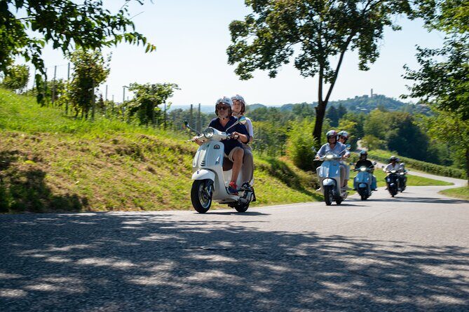 Vespa 125 rental to explore the UNESCO Hills - Key Points