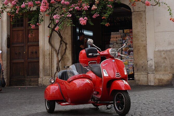 Vespa Sidecar Tour in Rome - An In-Depth Look at the Vespa Sidecar Experience
