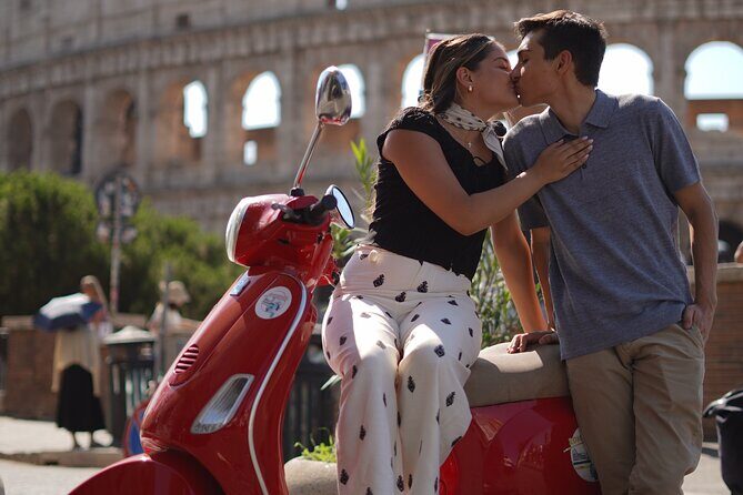 Vespa Tour in Rome with professional photographer - Key Points