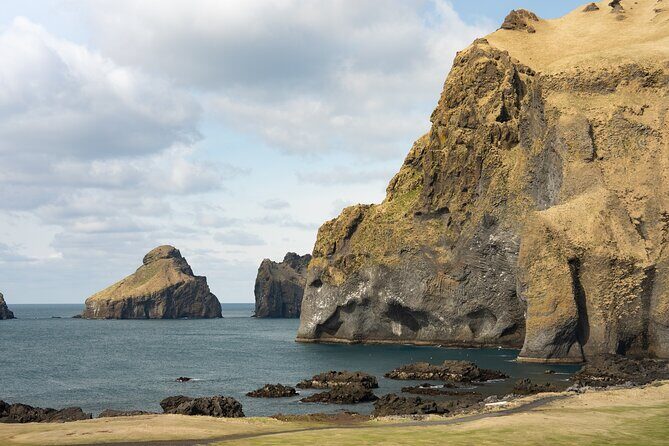 Vestmannaeyjar, Puffins & Volcanoes Small Group Day Tour - Key Points