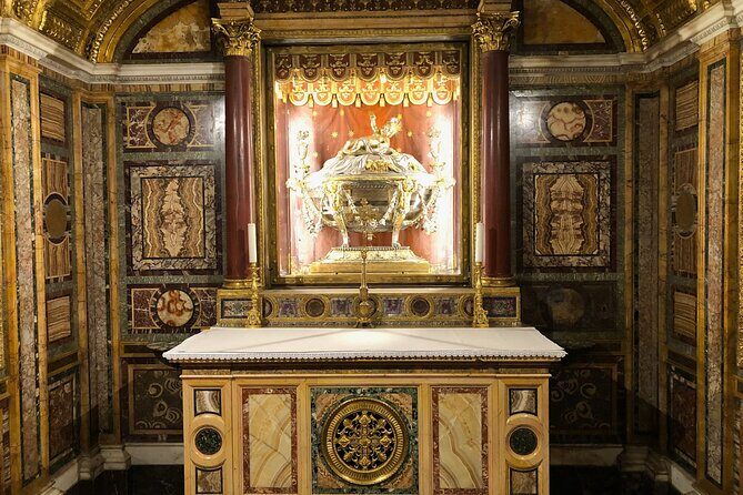 Via Crucis Catholic Pilgrim Walking Tour in Rome - What Makes This Tour Unique?  