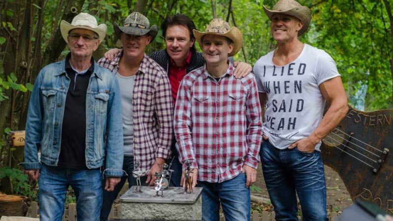 Vienna: 3.5-Hour Danube Cruise with Live Music & BBQ Buffet - An Inside Look at the Experience