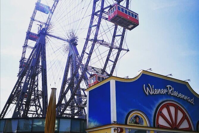 Vienna by bike in small groups max 12pax - Key Points