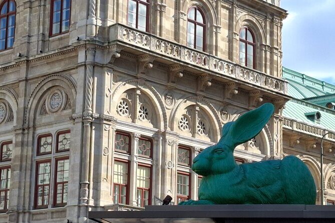 Vienna City Walk 3h - Unpacked & Hidden Places (DE/EN) - Discover Vienna’s Past and Present in Just Three Hours