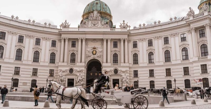 Vienna: Culinary Horse-Drawn Carriage Experience - What is this tour all about?