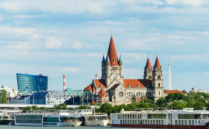 Vienna: EasyCityPass | City Card | Bus Metro Tram | Savings - The Value for Money