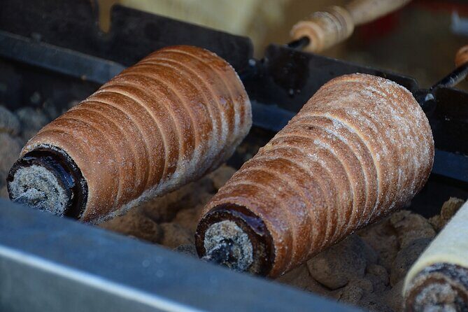 Vienna Guided Christmas Market Food and Drink Tour - Key Points