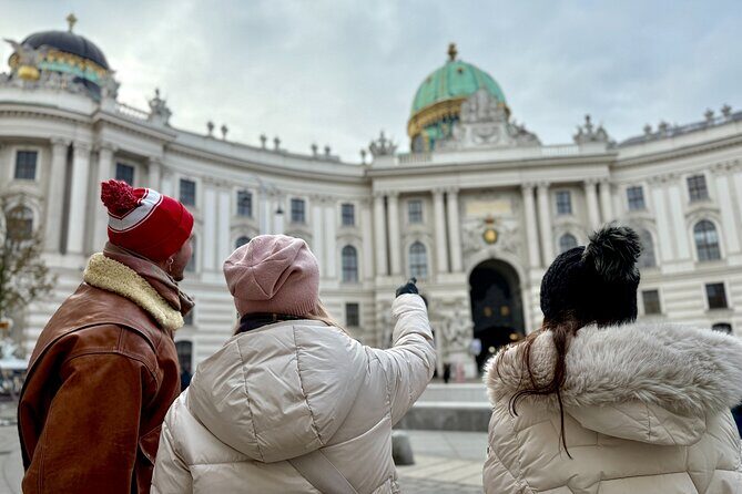 Vienna Guided Food Tour with 8 Food Tastings & A Secret Dish - Starting at Seilergasse: A Hidden Café and Apple Strudel