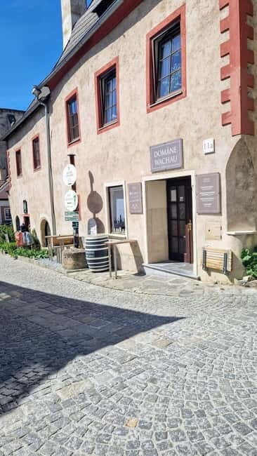 Vienna: Private Wachau tour to Dürnstein and Melk - Practical Tips for Travelers