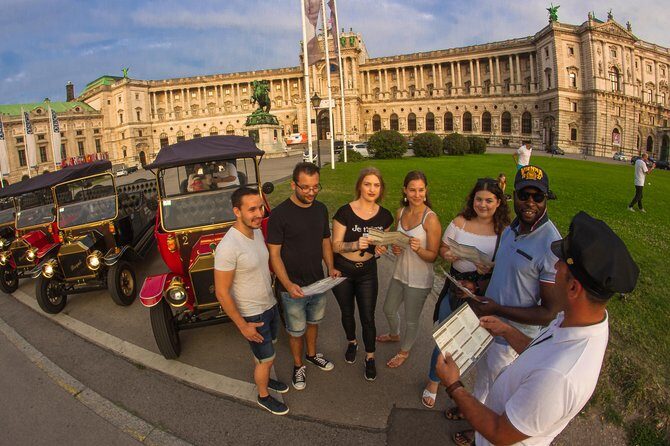 Vienna: Silver Tour (30 min) Vienna City Center Sightseeing Tour - Exploring the Vienna Silver Tour: A Fast-Paced Window into the City