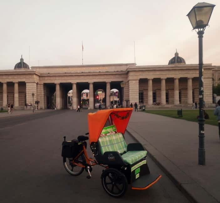 Vienna: Tour with locals in RAXI electric rickshaw - Weather considerations and flexibility