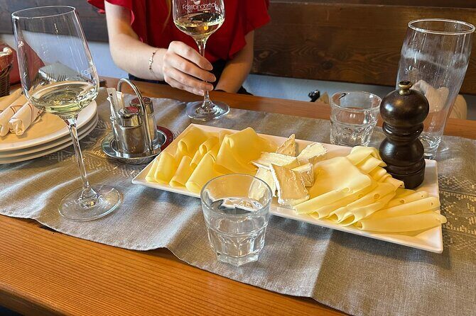 Vienna : Vienna Forest Tour with Underground Lake and Wine Tasting - Who Would Love This Tour?  