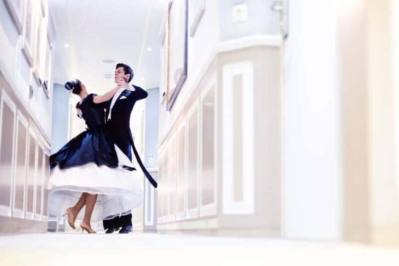 Vienna: Viennese Waltz Beginner Workshop for Couples - FAQ
