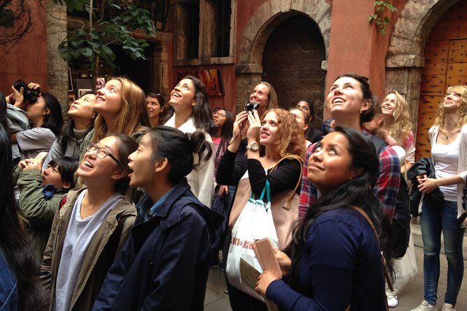 Vieux Lyon tour - A Closer Look at the Vieux Lyon Tour