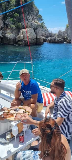 Villeneuve-Loubet: Catamaran Cruise Day Small Groups - Setting Off from Marina Baie des Anges