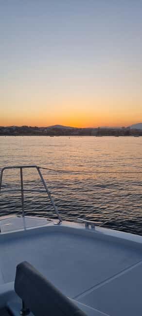 Villeneuve-Loubet: Catamaran Cruise Day Small Groups - Practical Details & Tips
