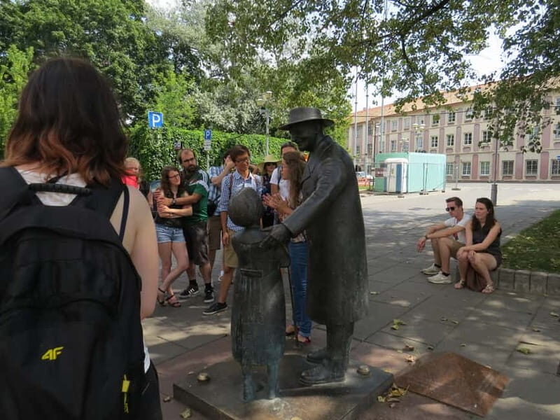 Vilnius: 2.5-Hour Jewish Quarter Walking Tour - Why This Tour Works