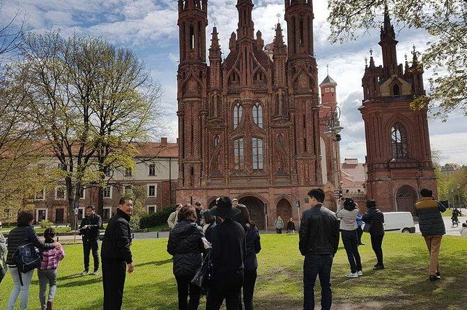 Vilnius city tour- walking& driving - Key Points