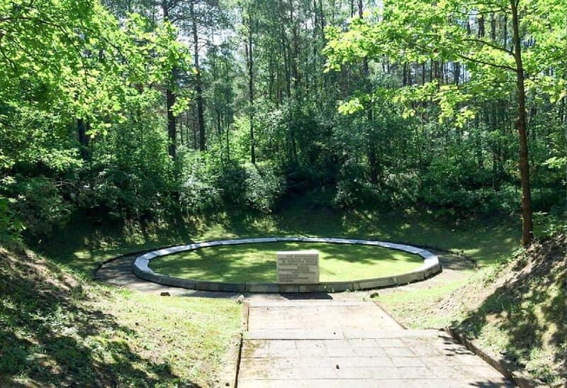 Vilnius: Jewish Heritage Sites Private Tour with Transfer - Who Should Consider This Tour?