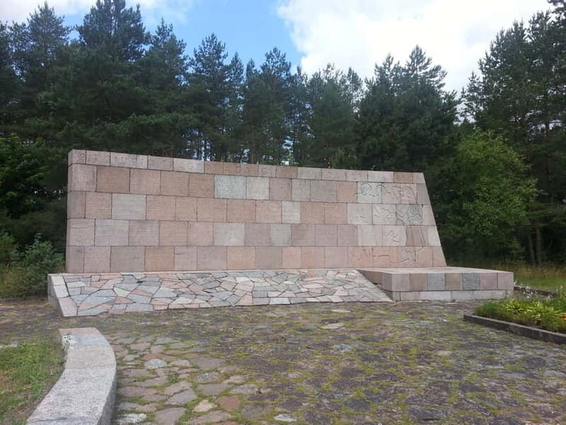 Vilnius: Private Paneriai Park, Trakai Castle, Kernav Tour - Key Points