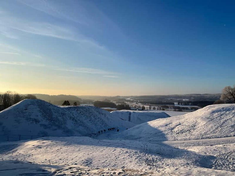 Vilnius: Private Paneriai Park, Trakai Castle, Kernav Tour - Return to Vilnius