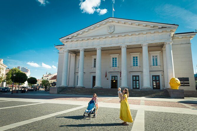 Vilnius Private Photoshoot Tour - Exploring the Vilnius Itinerary in Detail