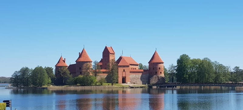 Vilnius: Trakai Castle Half-Day Tour by minivan - Practical Details and What to Know