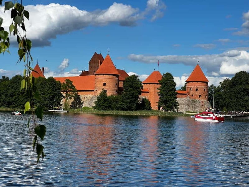 Vilnius: Trakai, Uzutrakis Manor, Hill of Angels, Boat Ride - Exploring Lithuania’s Charm: A Deep Dive into the Vilnius Trakai, Uzutrakis, and Hill of Angels Tour