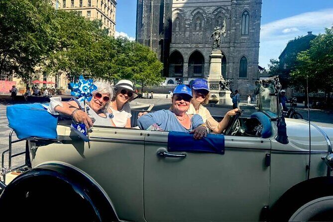 Vintage 1930 convertible! Old Montreal Tour-Private Guide -70 min - A Deep Dive Into the Vintage Montreal Experience