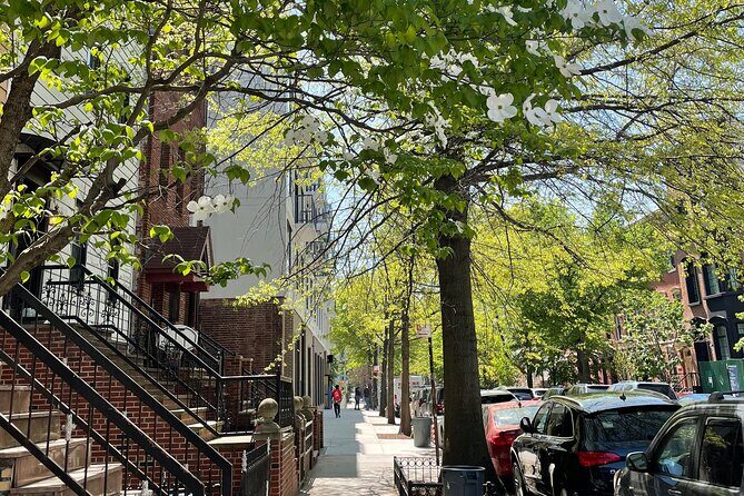 Vintage + Secondhand Shopping Walking Tour through Brooklyn, NYC - Stop 2: Beacons Closet