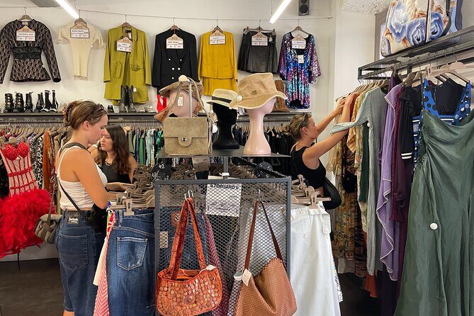 Vintage Shopping Tour in Milan - What the Tour Entails