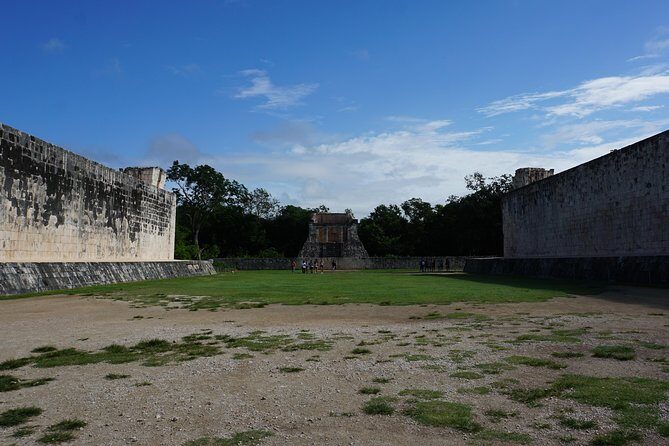 VIP Chichen Itza Private Tour - Luxury Car - Practical Details and Tips