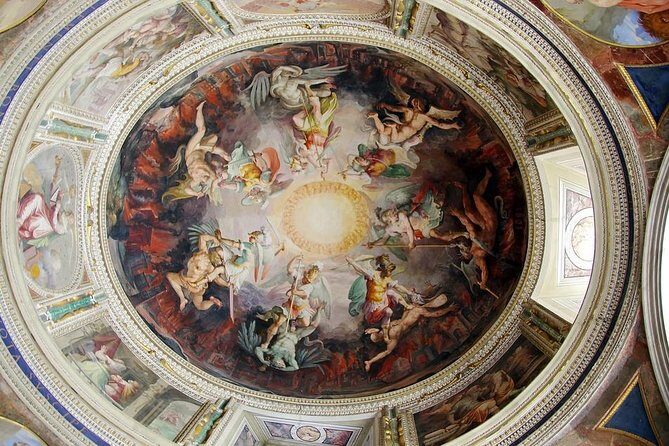 VIP Guided Tour Rome Colosseum, Vatican Museums, lunch included - FAQs