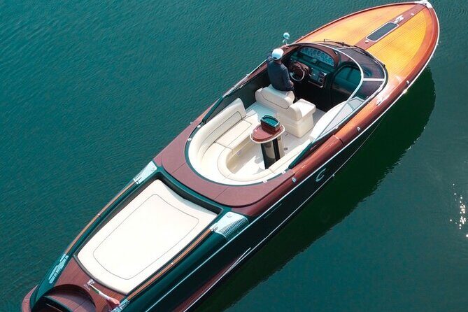 VIP Private Luxury Boat Tour - Riva Aquariva Yacht Venice - Key Points