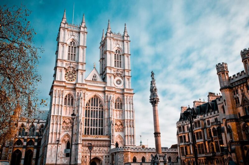 VIP Westminster Abbey & Upper Gallery and Buckingham Palace - Practical Details and What to Expect