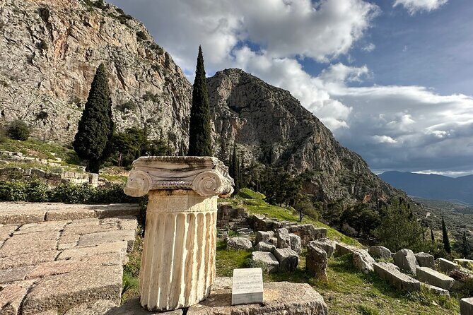 Visit Delphi & Meteora Monasteries Luxury Private Tour FromAthens - Introduction: What to Expect from This Luxury Private Day Trip