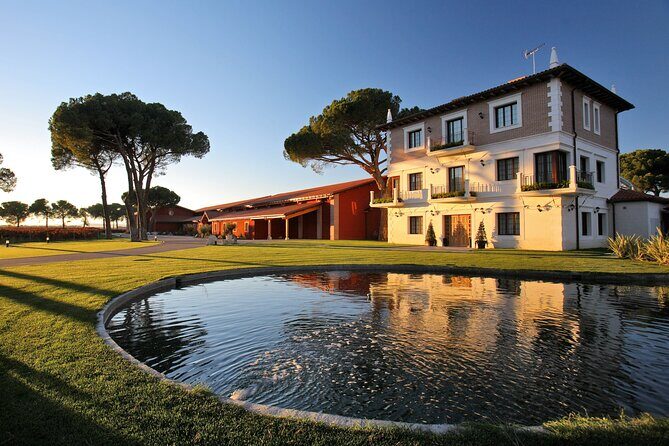Visit La Joya Escondida de la Ribera del Duero Winery - A Closer Look at the Finca Villacreces Tour